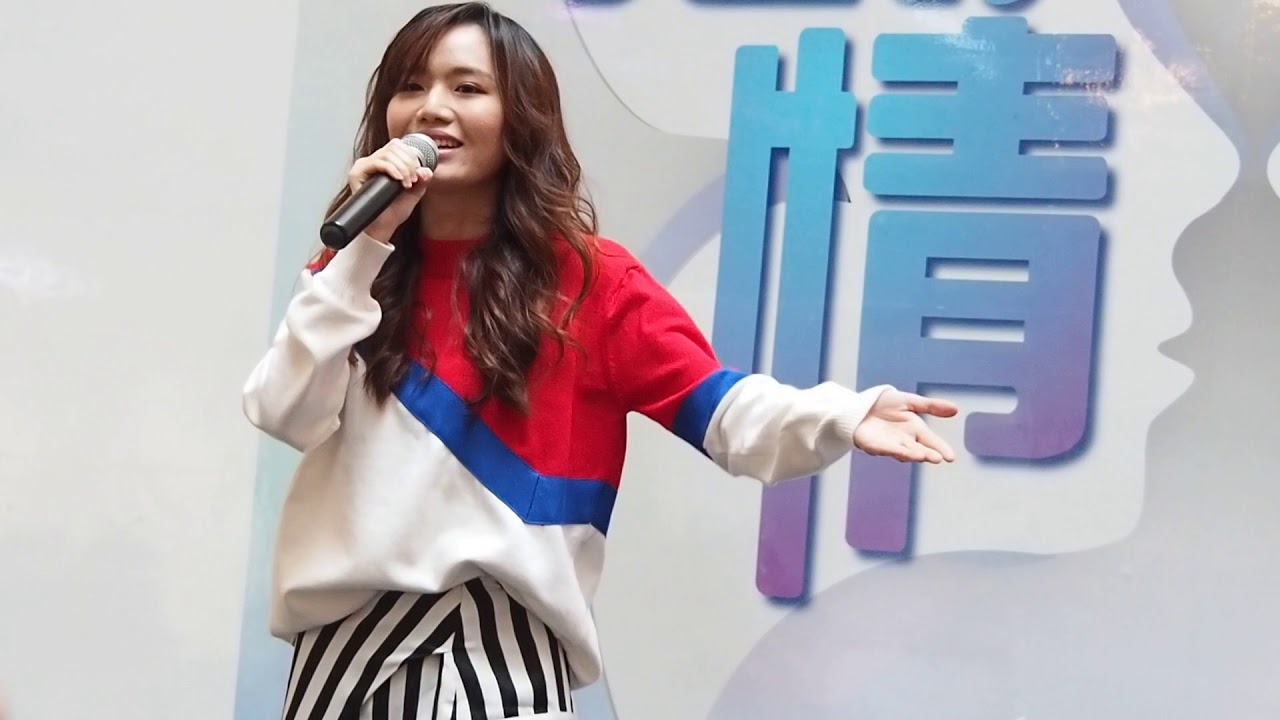 Boon Hui Lu 文慧如 - 给我一个 - YouTube