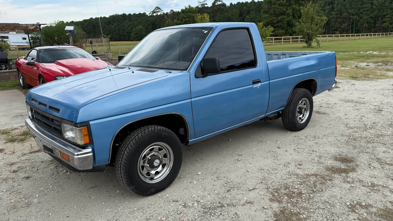 DIY RATTLE CAN PAINTJOB WITH LESS THAN BAD RESULTS!!! - YouTube