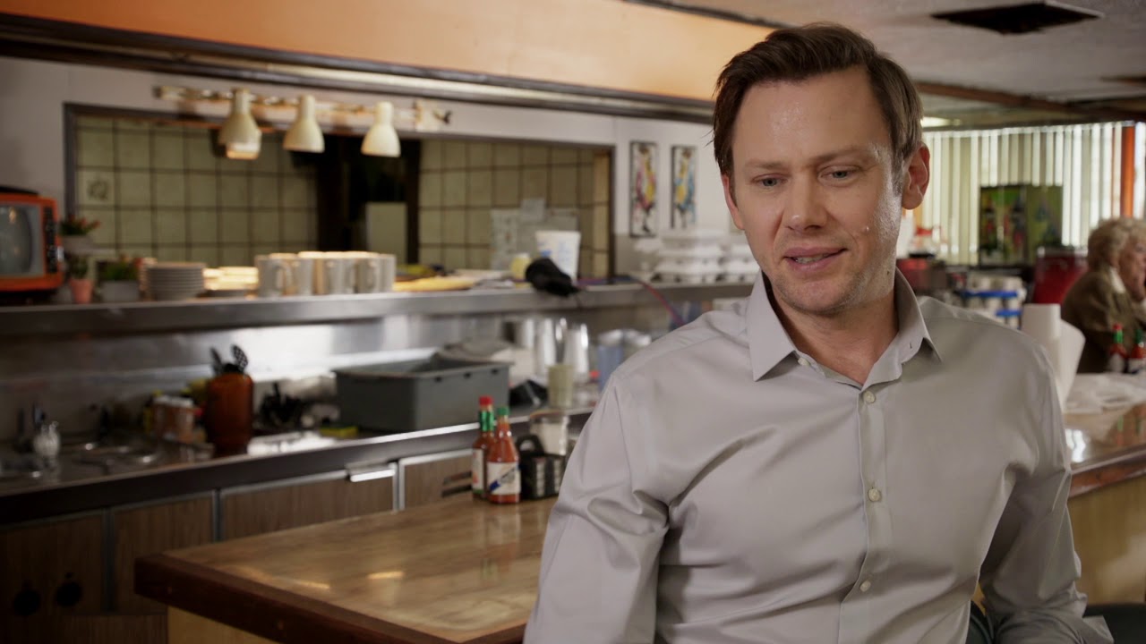 Jimmi Simpson Talks Playing Andy in Unhinged - YouTube