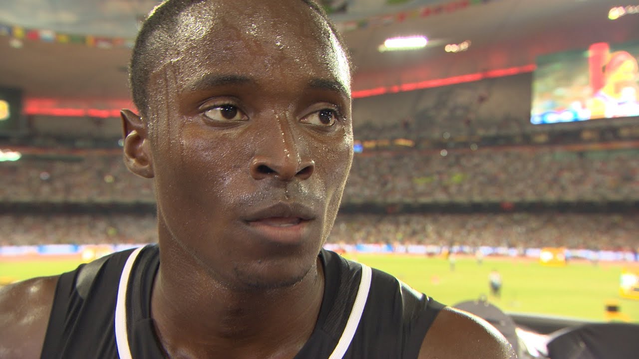 WCH 2015 Beijing - Alonso Edward PAN 200m Heat 2 - YouTube