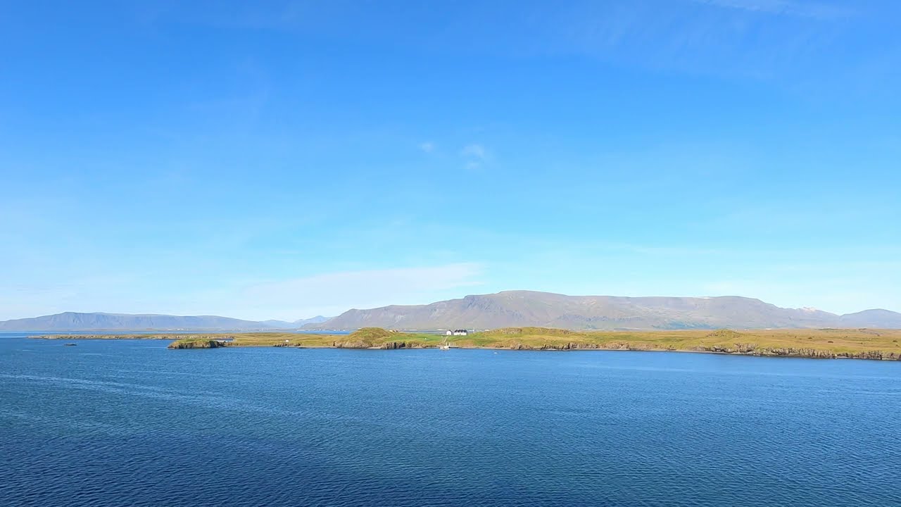 2 HR Screensaver Iceland with ocean sounds 4K - YouTube