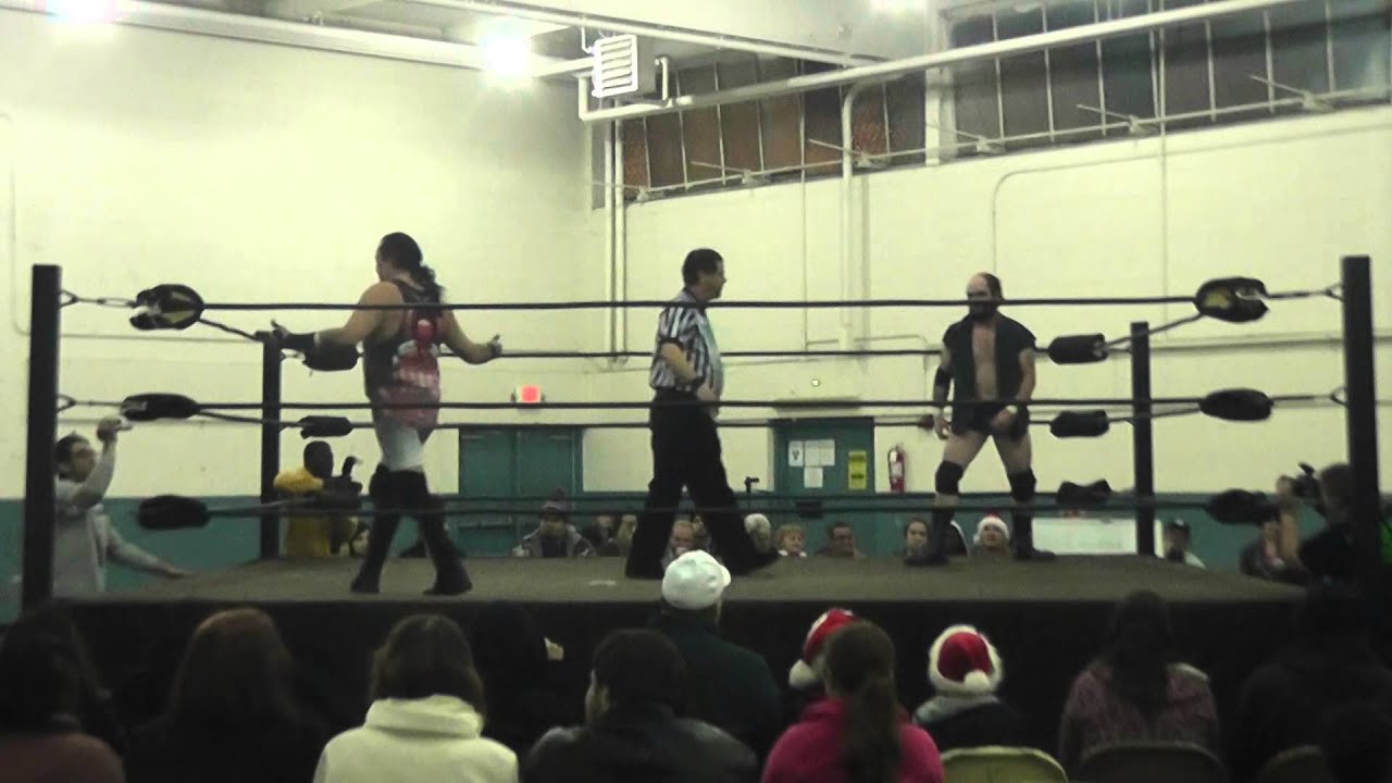 [12/20/14] Vinnie Vain vs Shawn Adams - YouTube