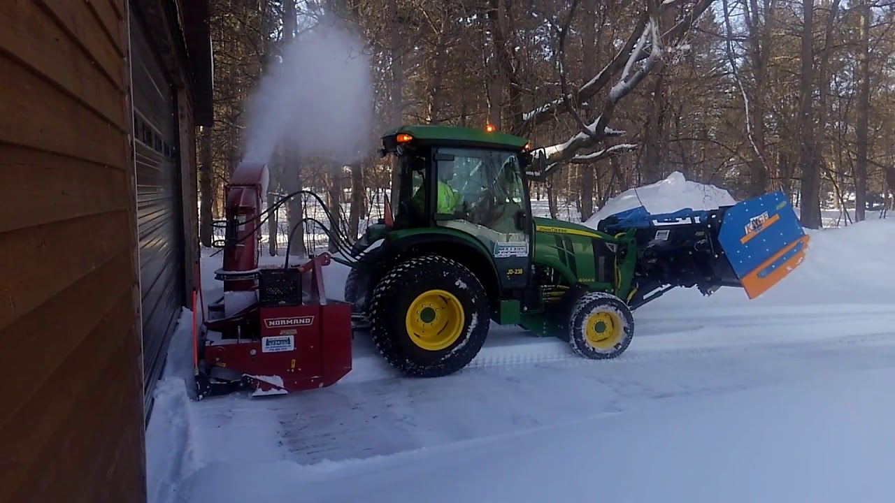 Tractor snow removal - YouTube