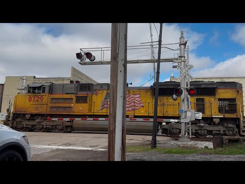 *GS Type 1* UP 8729 Intermodel West - N Franklin St Railroad Crossing - YouTube