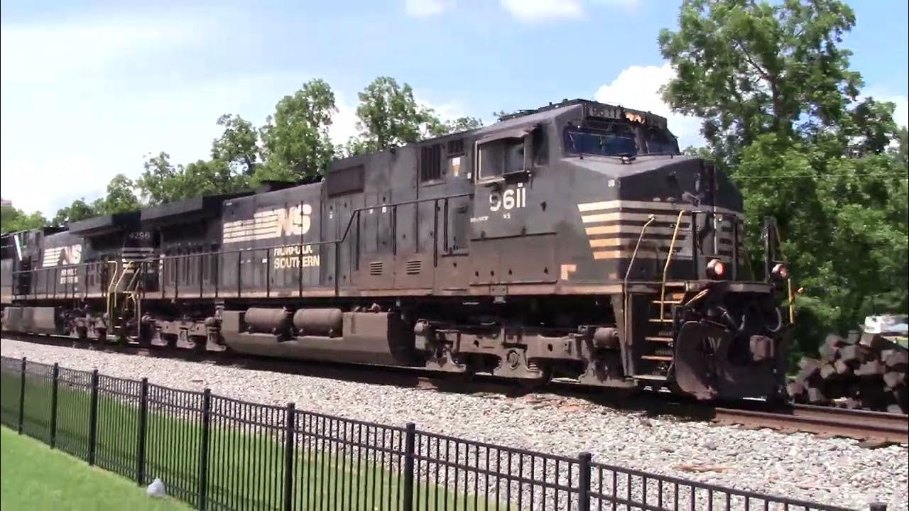 NS 9611 leads NS M75 in Locust Grove, GA 7/9/23 - YouTube