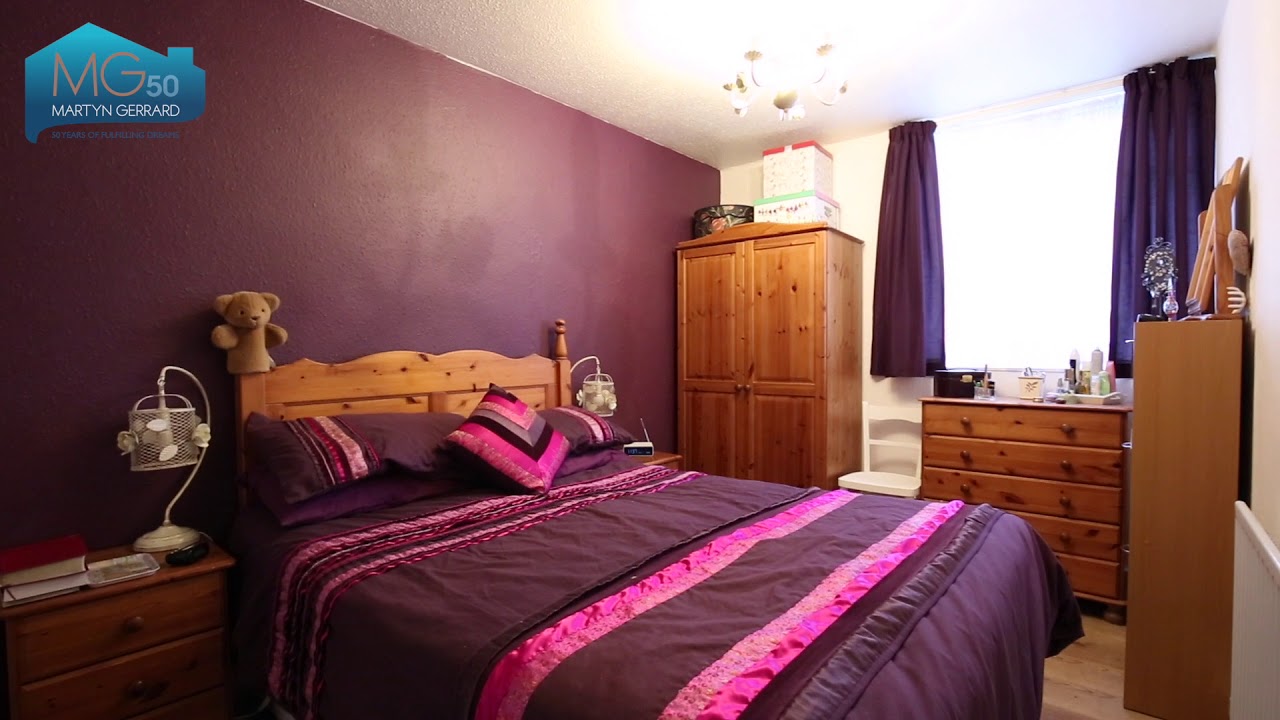 Crocus Fields, Barnet, EN5 - YouTube