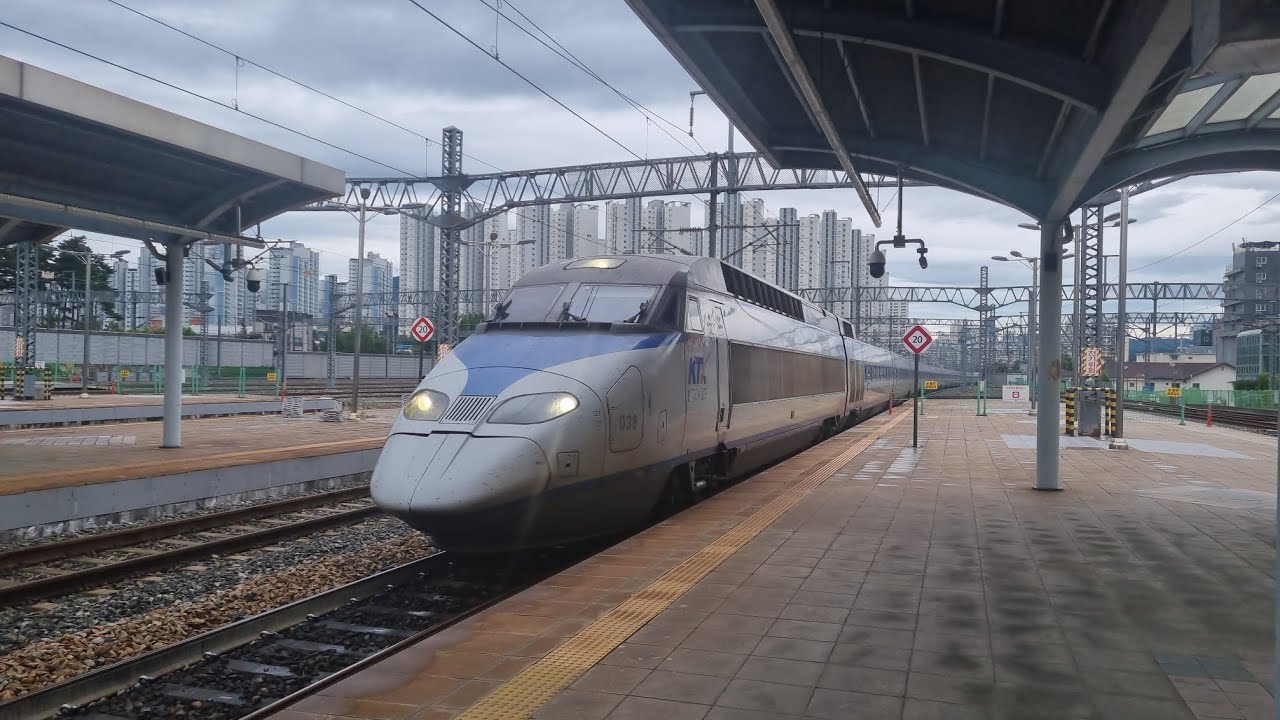 (코레일)ktx-1 038호기 부산발 서울행 #044 대전역 진입 - YouTube
