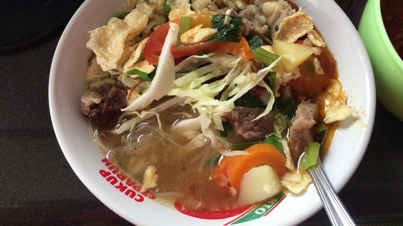 Cara membuat bubur sop daging sapi atau tetelan - YouTube