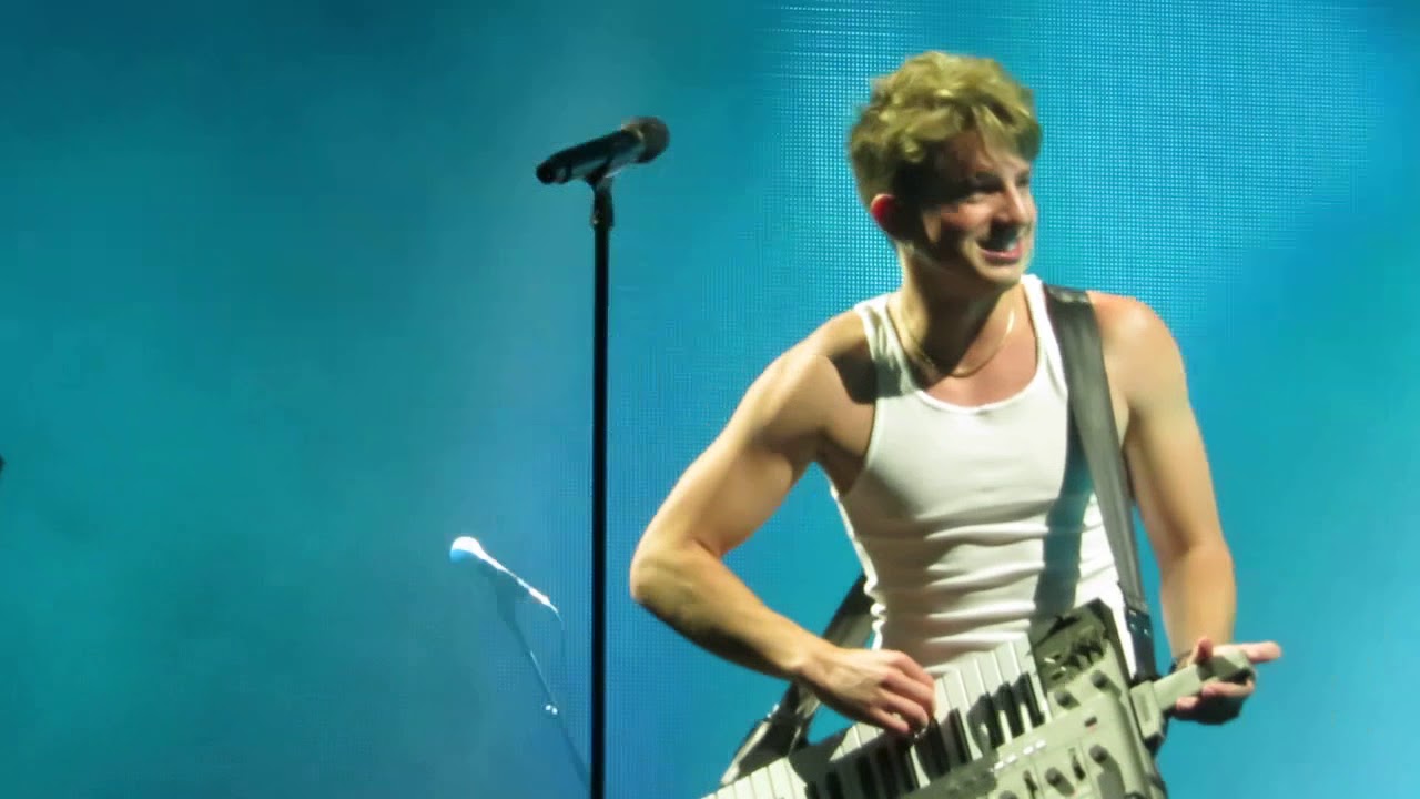 Charlie Puth "Somebody Told Me" Boston 13th July 2018 VoiceNotes Tour ...
