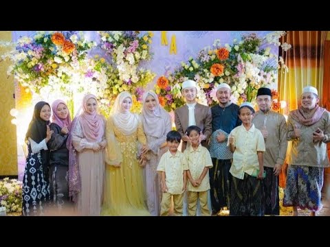 Lamaran Gus Azmi dan Ning Aca - YouTube