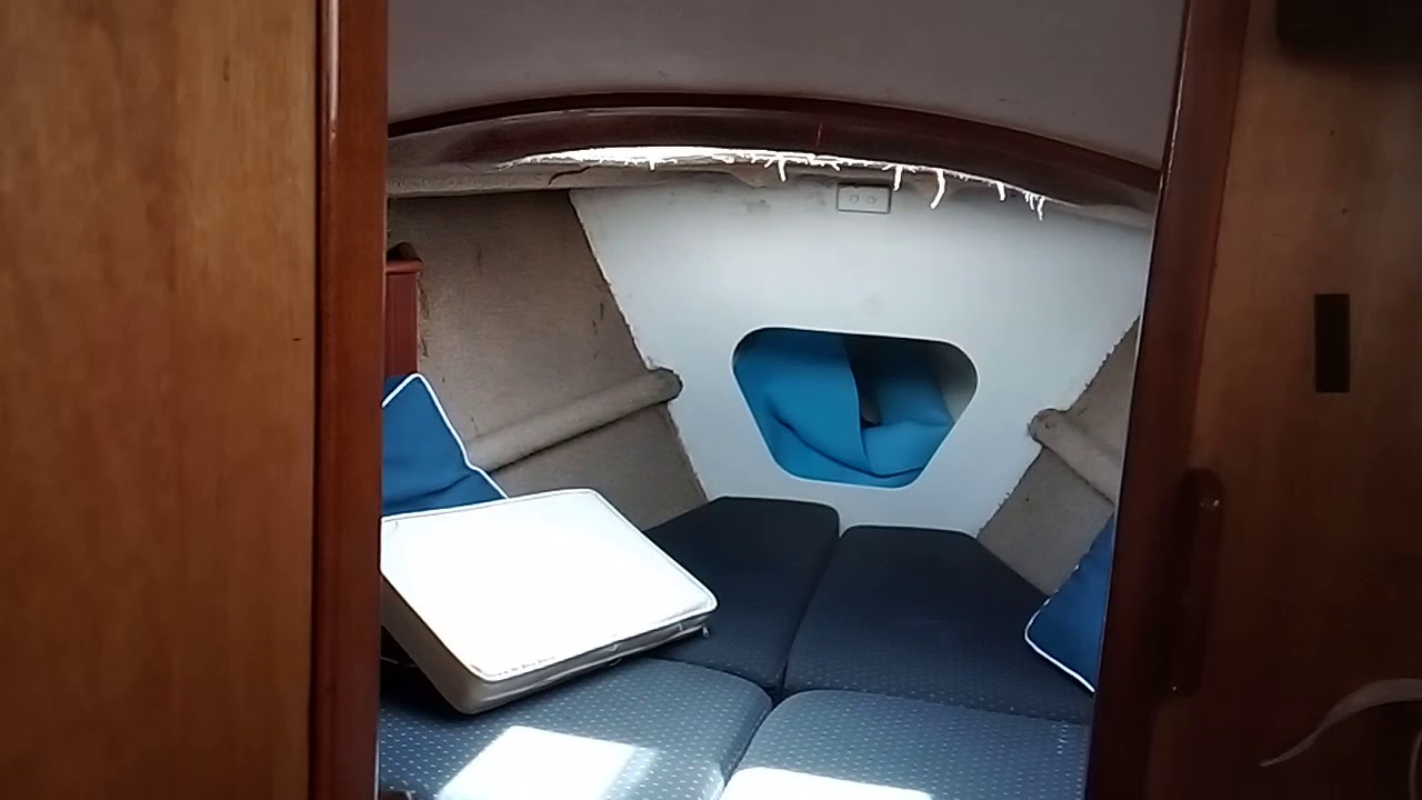 28ft fiberglass cruising yacht - YouTube
