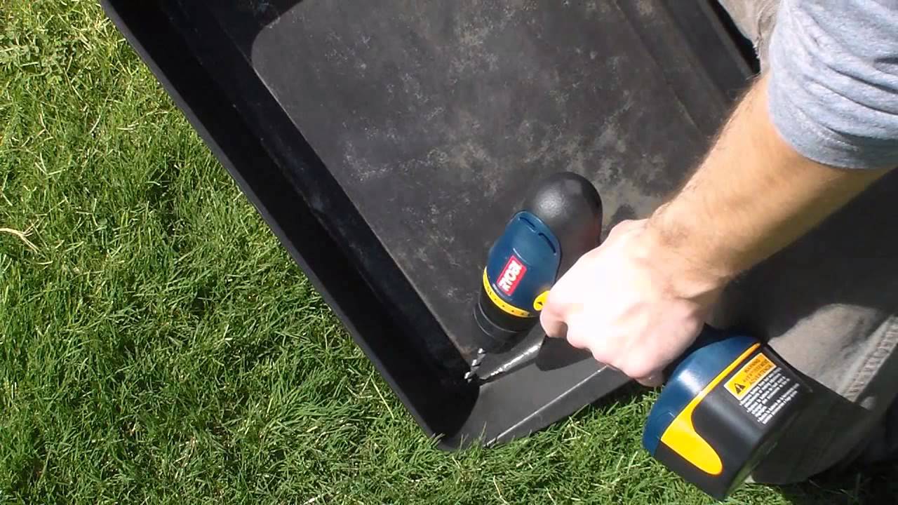 How to Make A Solar Water Distiller - YouTube