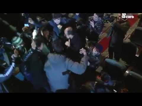 nazir khara az doori e tu dil ba figan ast