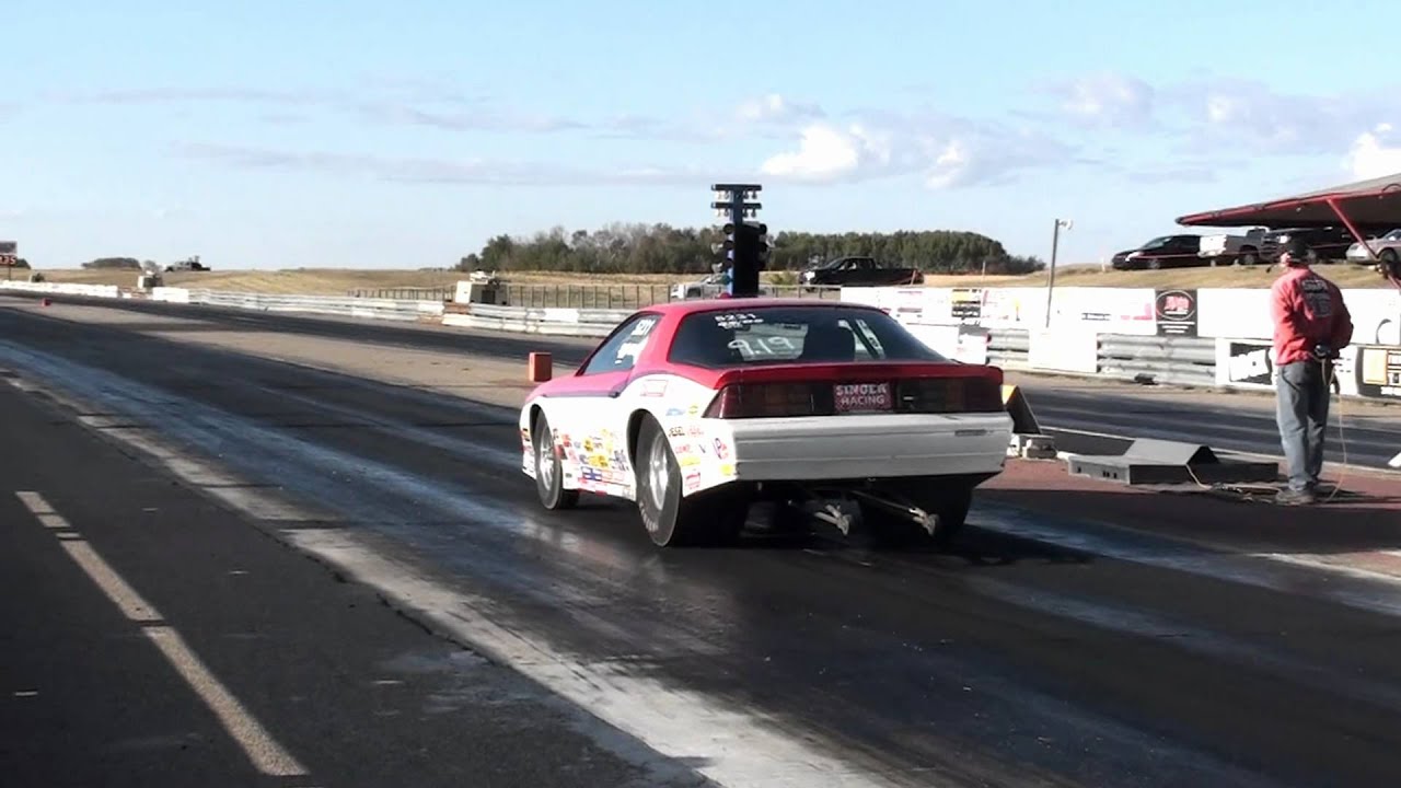 Singer Racing Saskatoon A Thousand Dollar Run.mp4 - YouTube