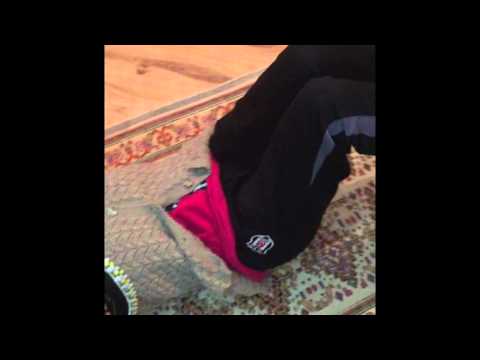 Sukran Abla Pilates Yapiyor