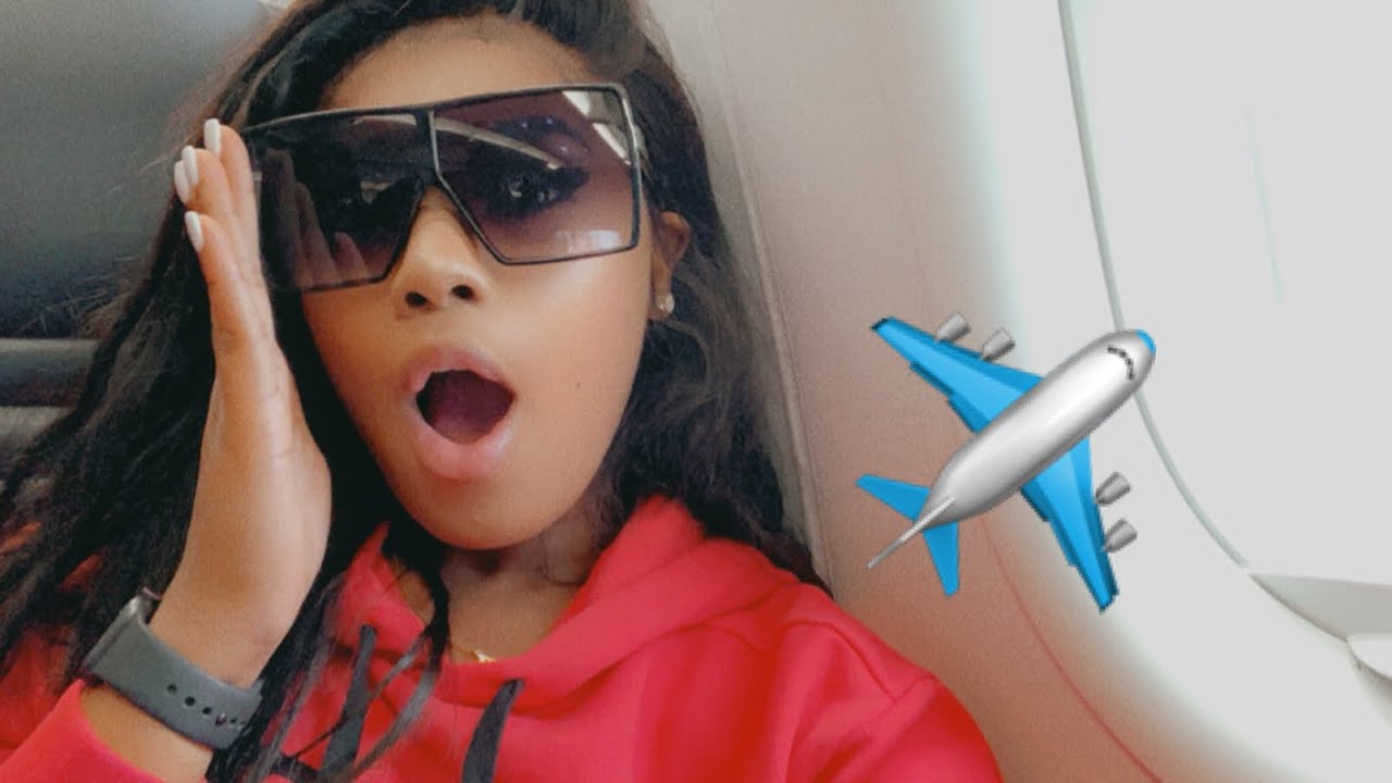 MY FIRST TIME ON A PLANE *Reaction - YouTube