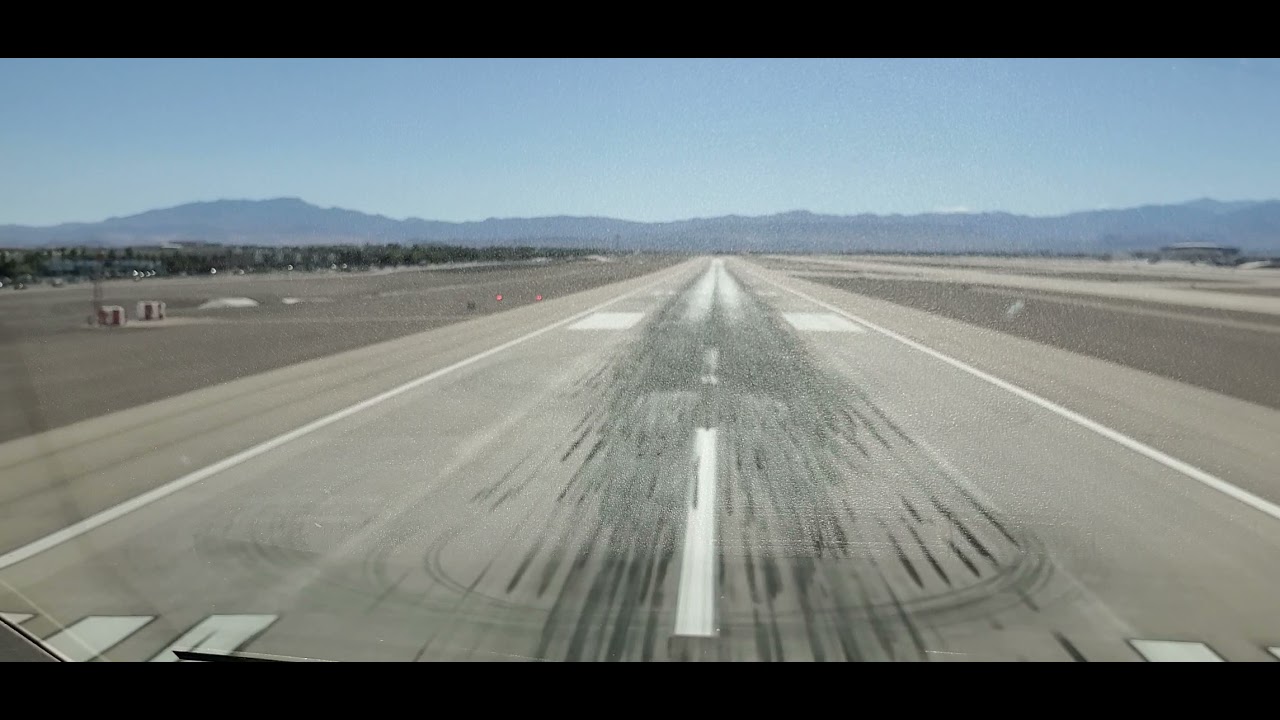 Bombardier Challenger 350 Jet Landing McCarran Airport, Las Vegas, KLAS ...