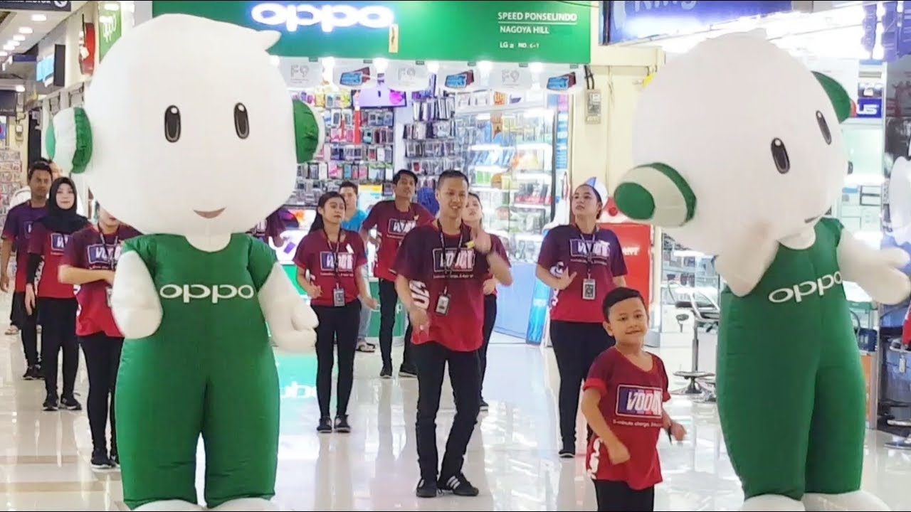OPPO CUTE Promotional Dance - Nagoya Hill Batam - YouTube