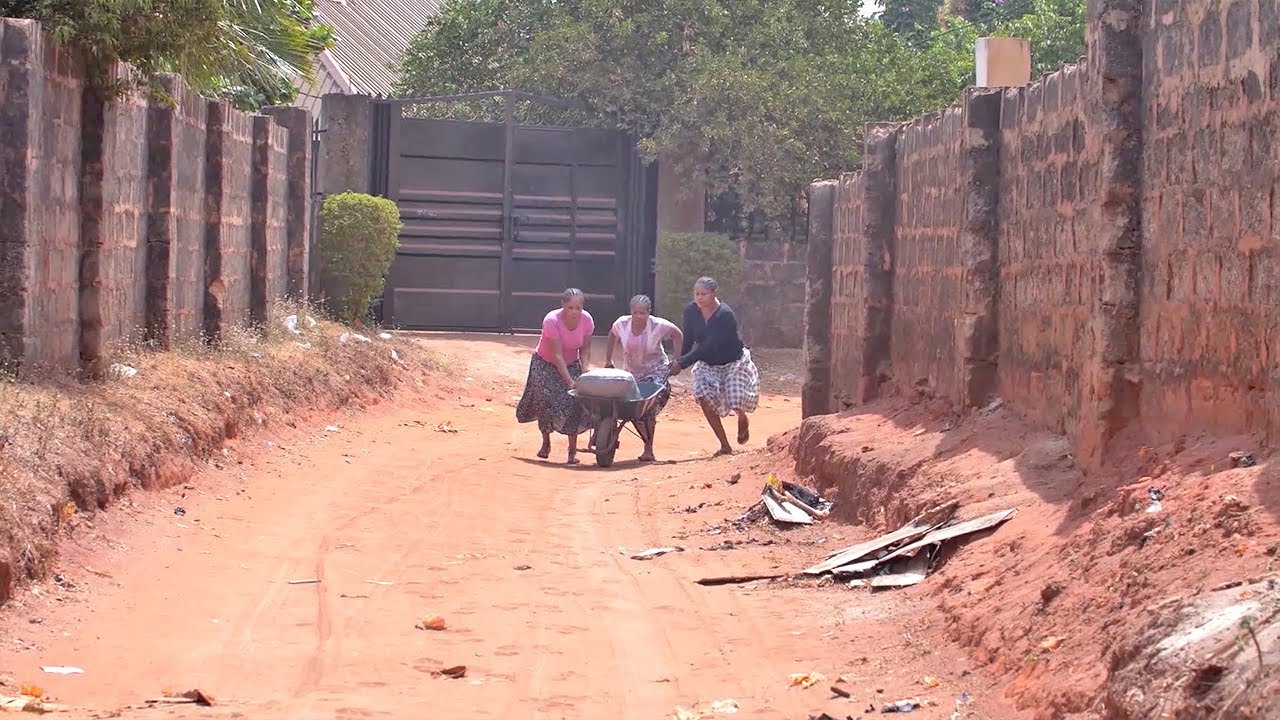 Trouble Girlfriend: You Can Never Watch Any Movie As Interesting As ...