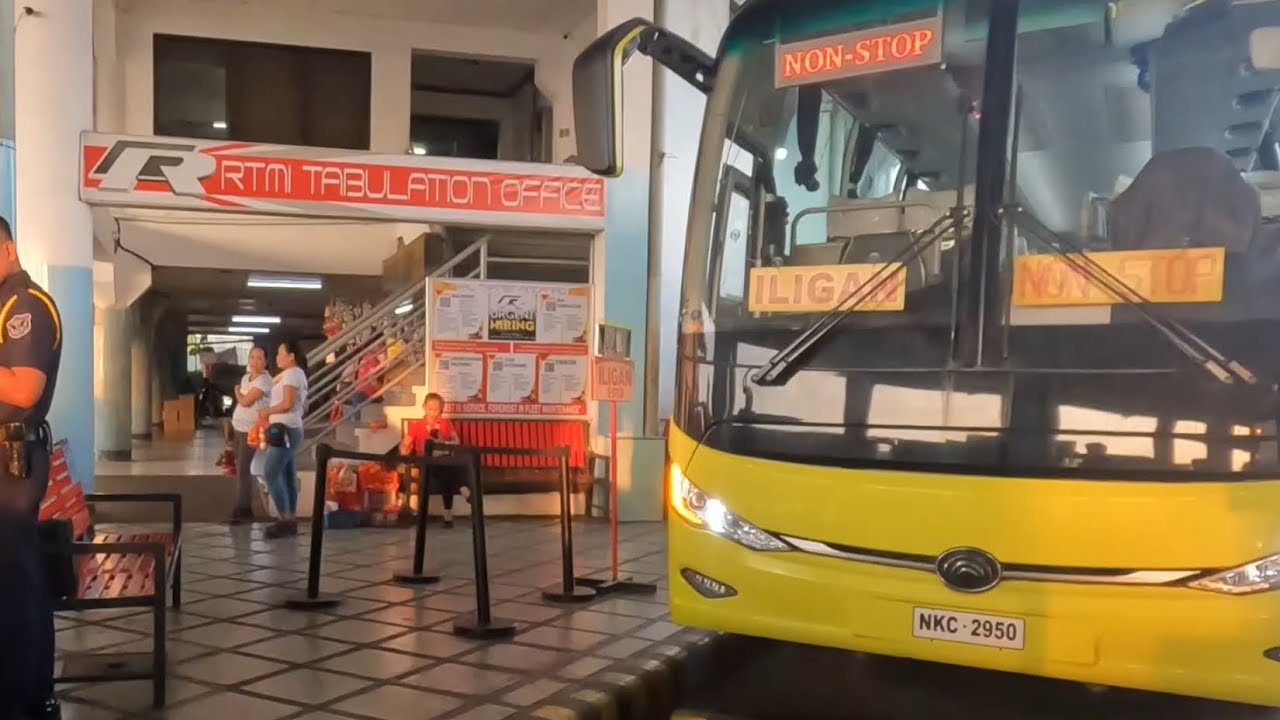 bus terminal bulua cdo misor - YouTube