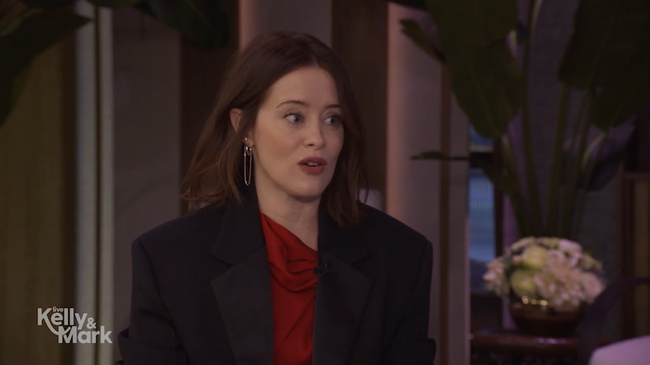 Claire Foy Worked with Real Hawks in "H Is for Hawk" - YouTube