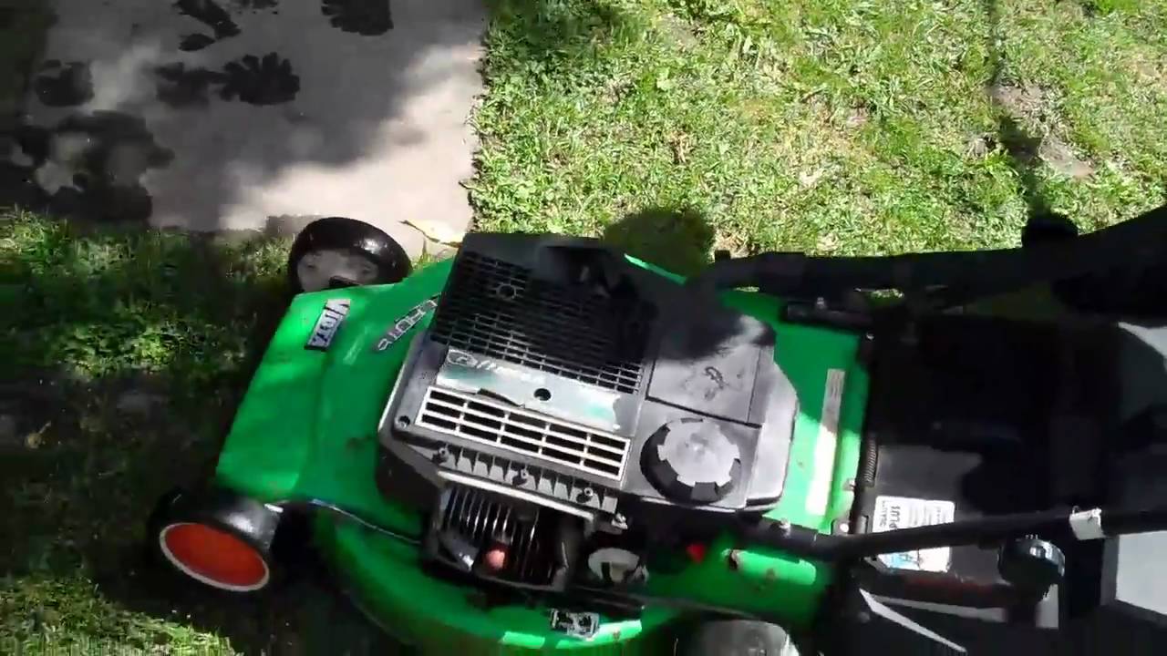 Victa 2 stroke lawnmower - YouTube