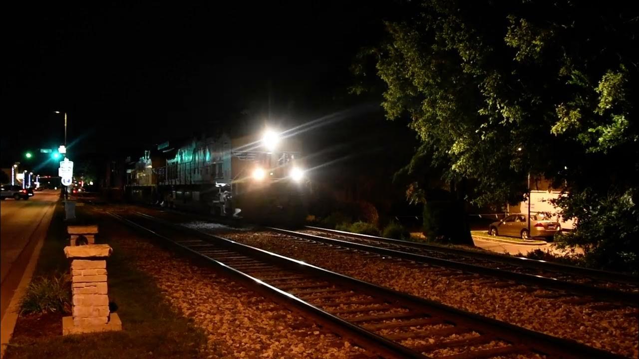 UP 5893 North - Lemont, IL - YouTube