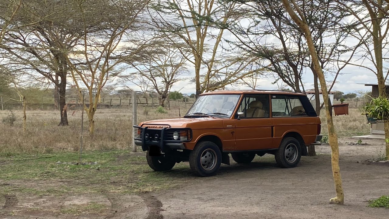 Off-road in a 2 door Range Rover Classic - YouTube