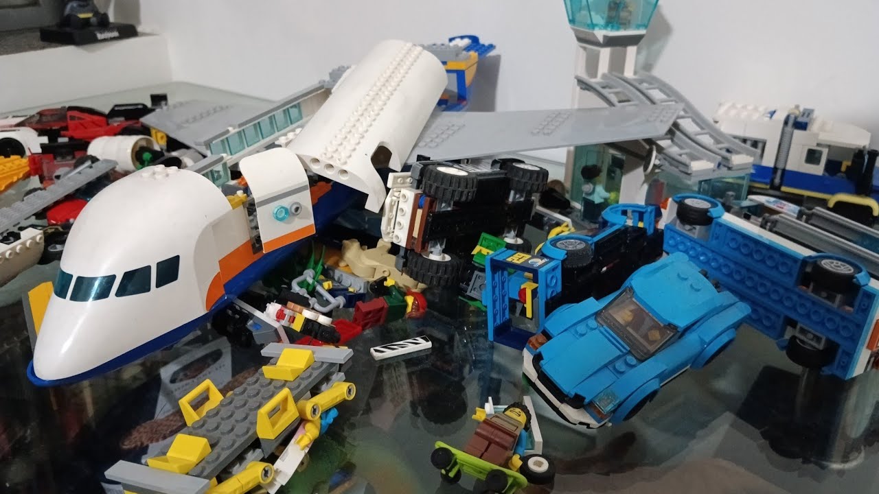 HUGE Lego Plane Crash In A City(150 Sub Special) - YouTube