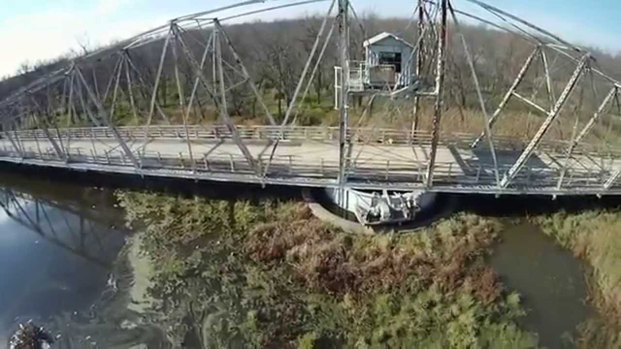 cal sag channel and swing bridge - YouTube
