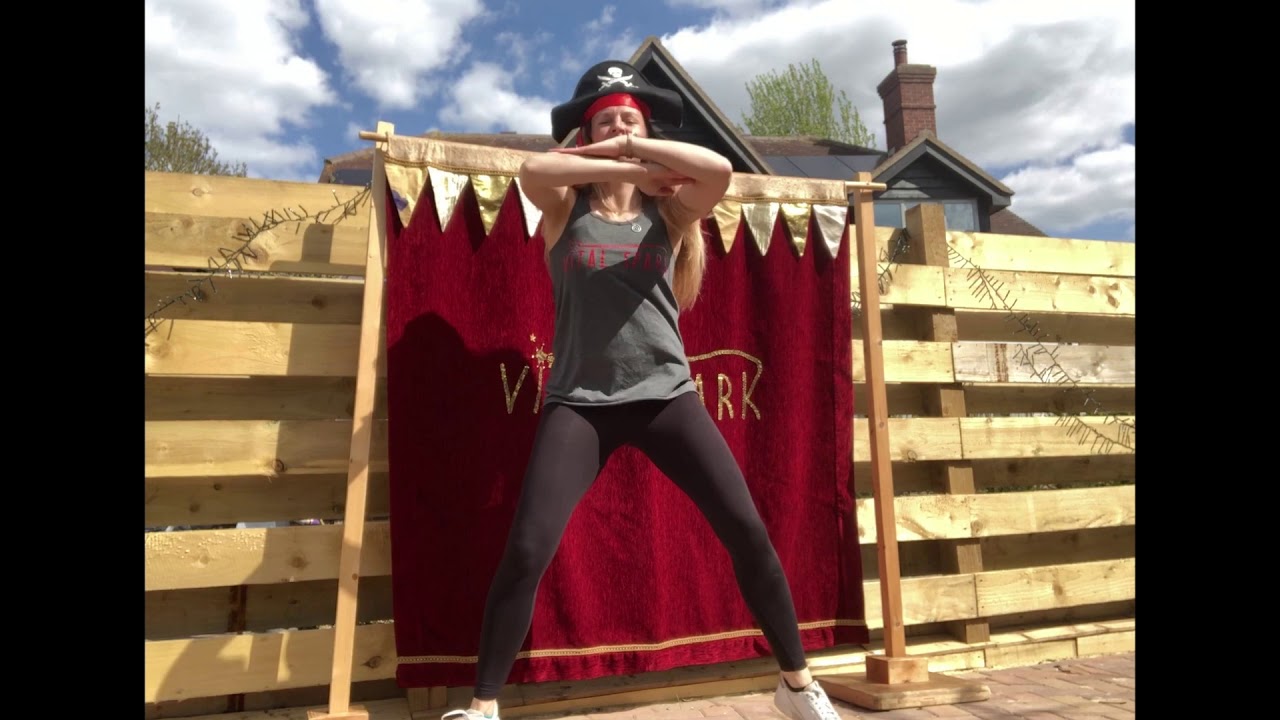 Dailydances17 Pirate snail on broccoli island - YouTube