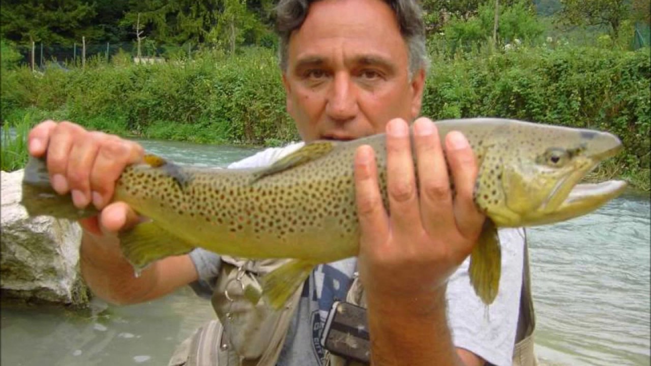 Fly Fishing in Italy (Umbria) by Luca Castellani: Nera River.wmv - YouTube