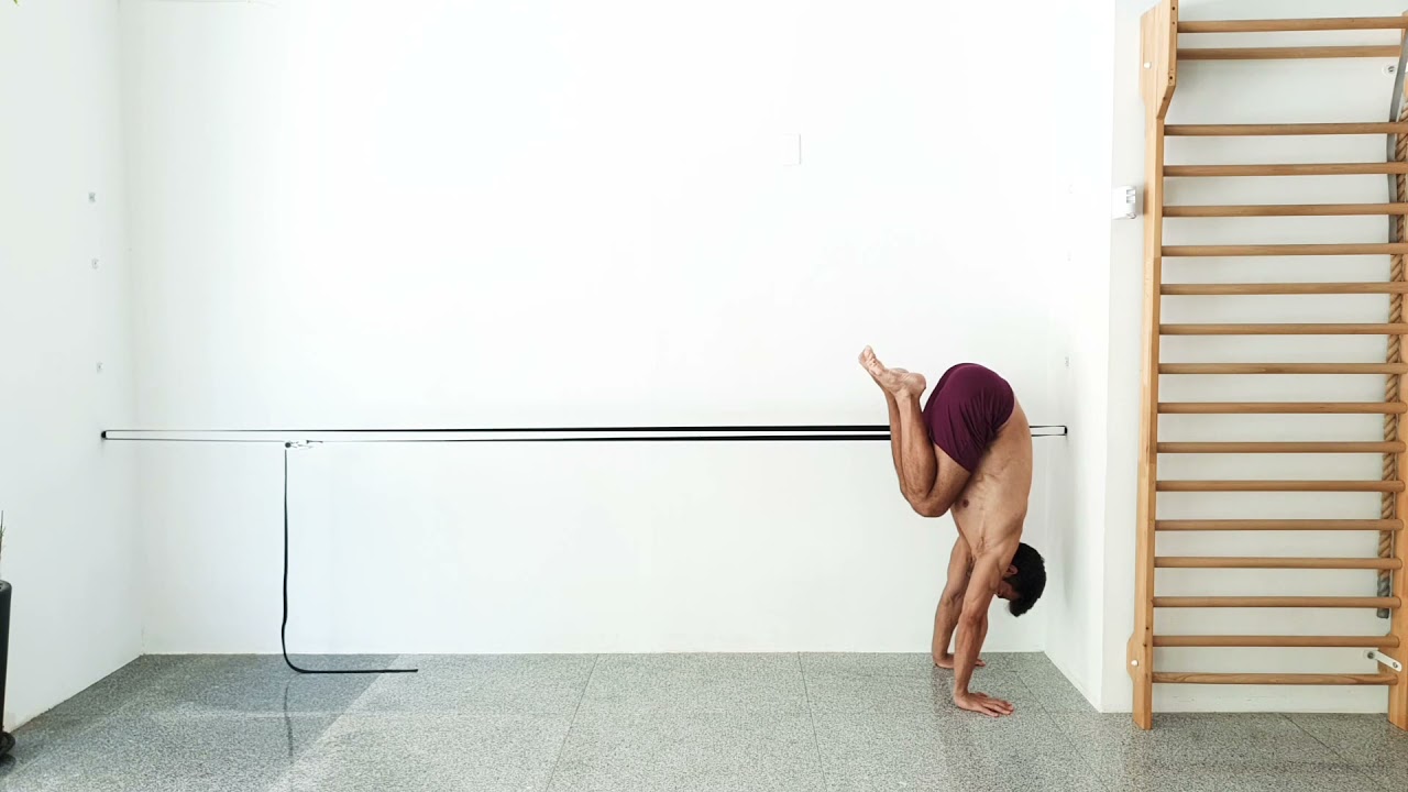 l Handstand l Full Tuck Entry l HANDSTAND TRACK - YouTube