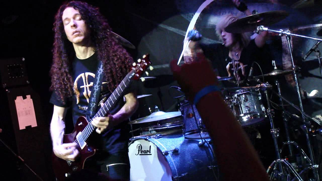 Marty Friedman Thunder march Thessaloniki GR (encore1) - YouTube