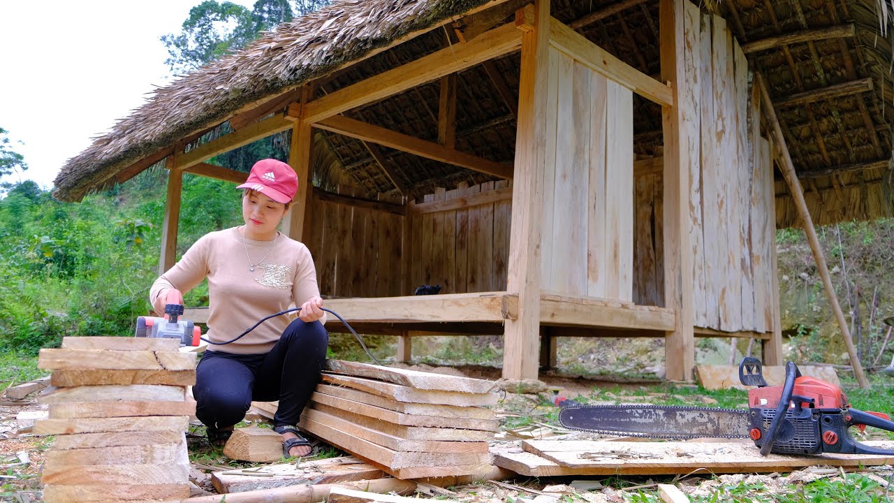 BUILDING A NEW WOOD CABIN HOUSE, wall assembly for the house - YouTube