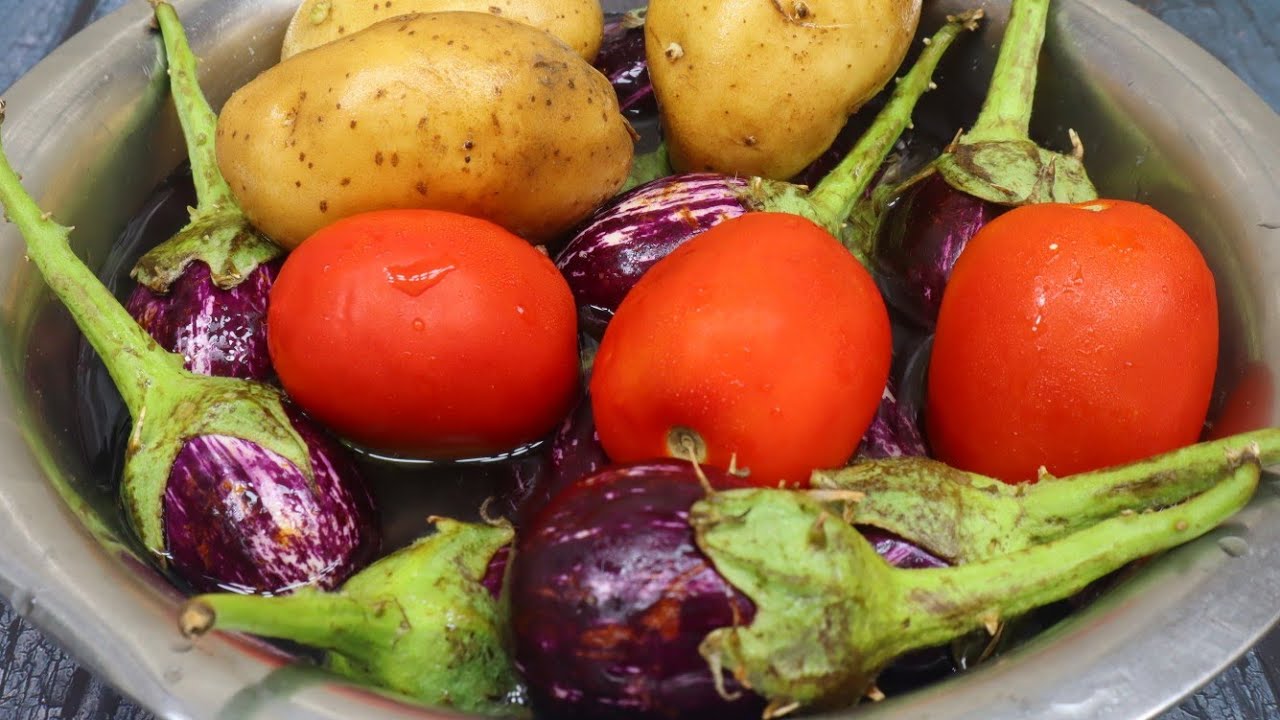 Aloo Baingan Recipe | मसालेदार आलू बैंगन ऐसे बनायेंगे तो सब तारीफ ...