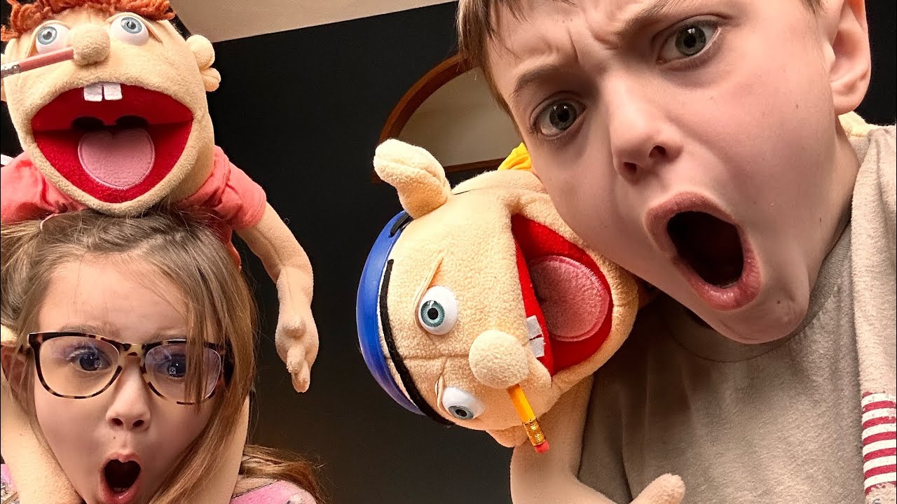 Playtime with jeffy and feebee - YouTube