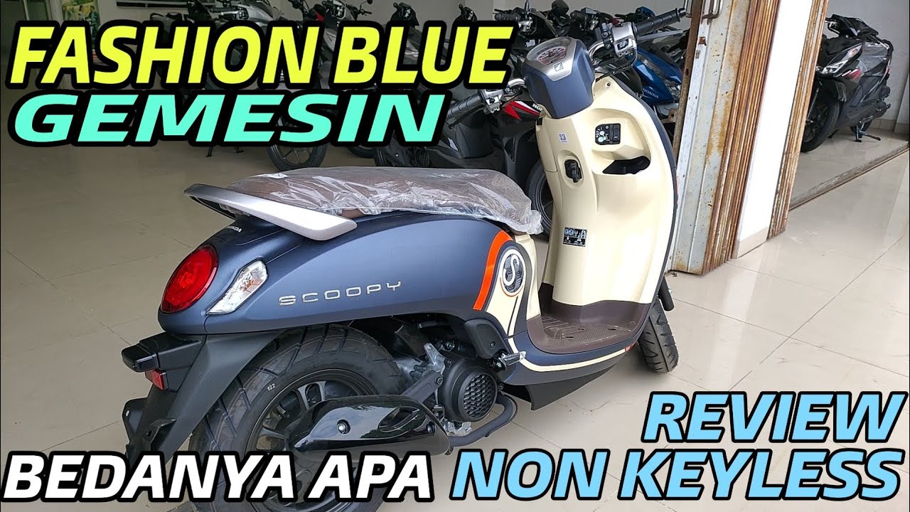 SCOOPY 2021 FASHION BLUE - YouTube