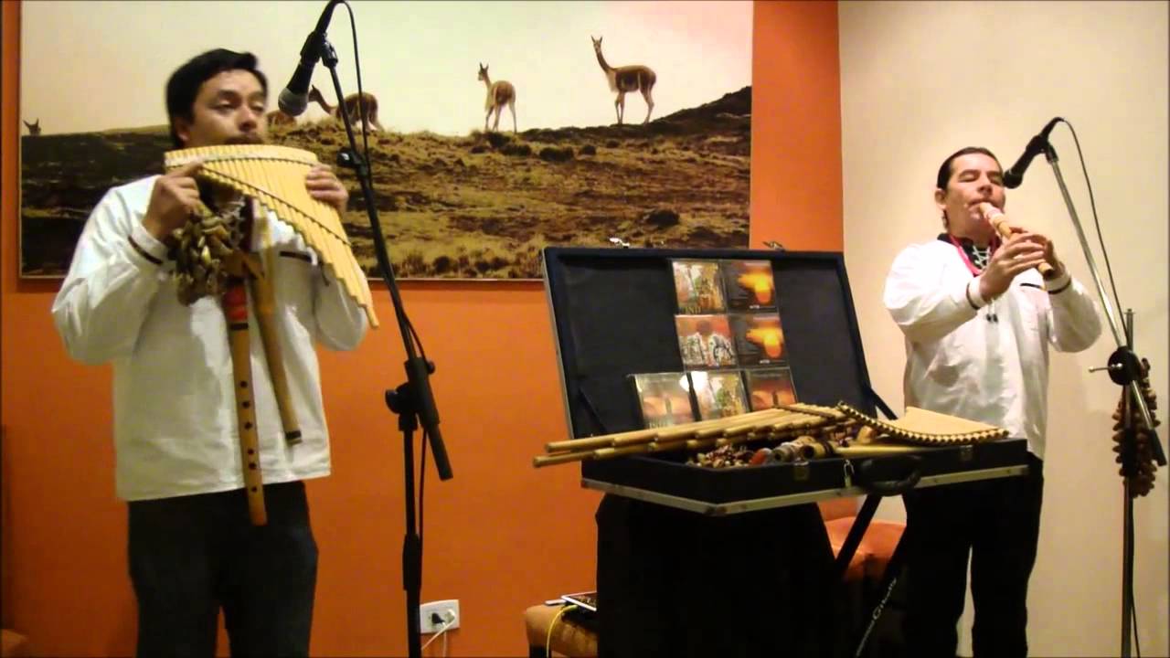 Music from Cusco in the Peruvian Andes Mountains - YouTube