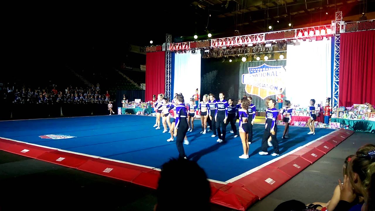 2014 SOT Reign Christmas Classic - YouTube