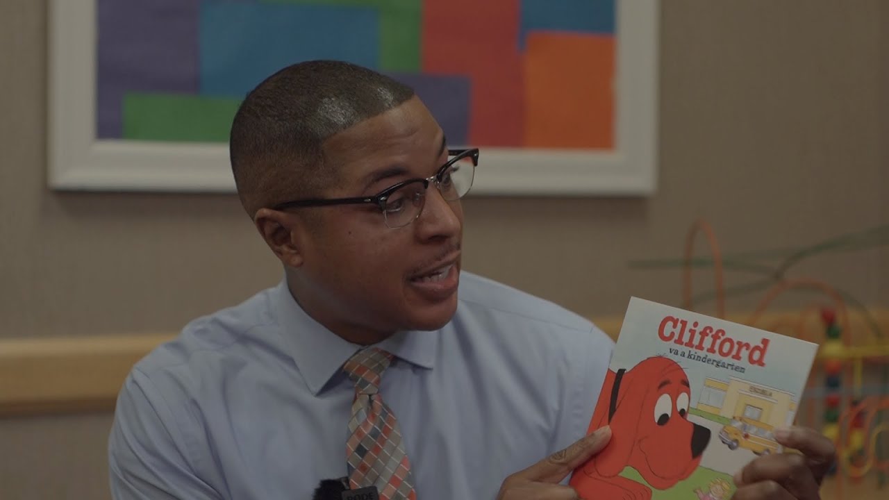 Storytime - "Clifford Goes to Kindergarten" - YouTube