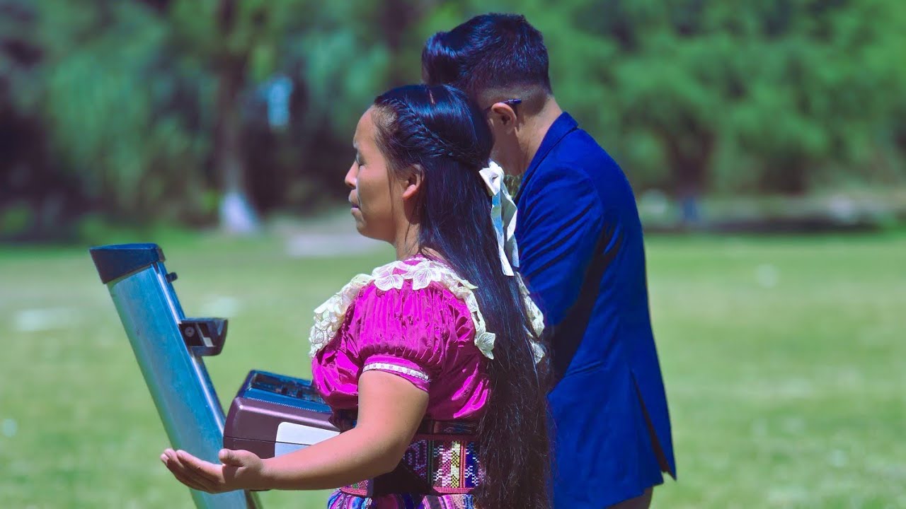 SOLISTA CLAUDIA ARACELY VELASQUEZ REAL // VIAJANDO VOY PARA AQUEL HOGAR ...