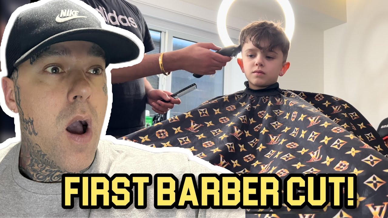 My FIRST barber HAIRCUT ever - YouTube