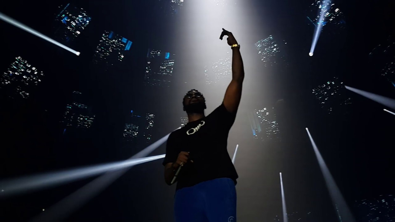 Damso - Ipséité - live à Lyon 26/11/18 - YouTube