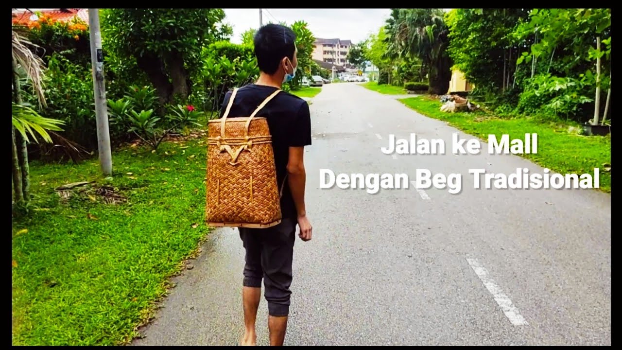 Pakai Saging (Beg Tradisional) ke Mall - YouTube