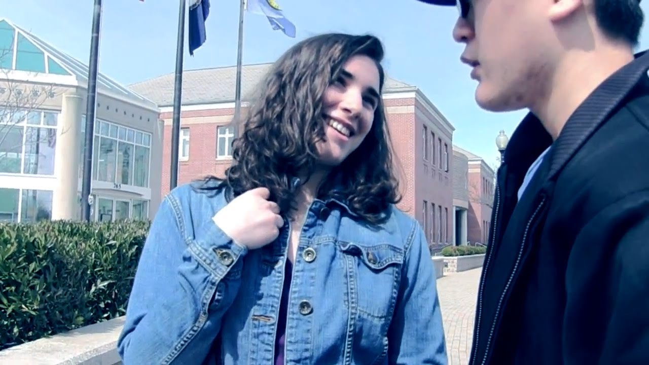 Such a polite pickpocket girl! | LF1223 - YouTube