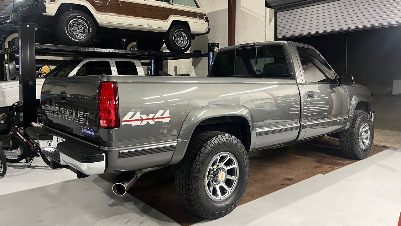 2000 Chevrolet GMT 400 4x4 Vortec 454 RCLB Collector Truck - YouTube