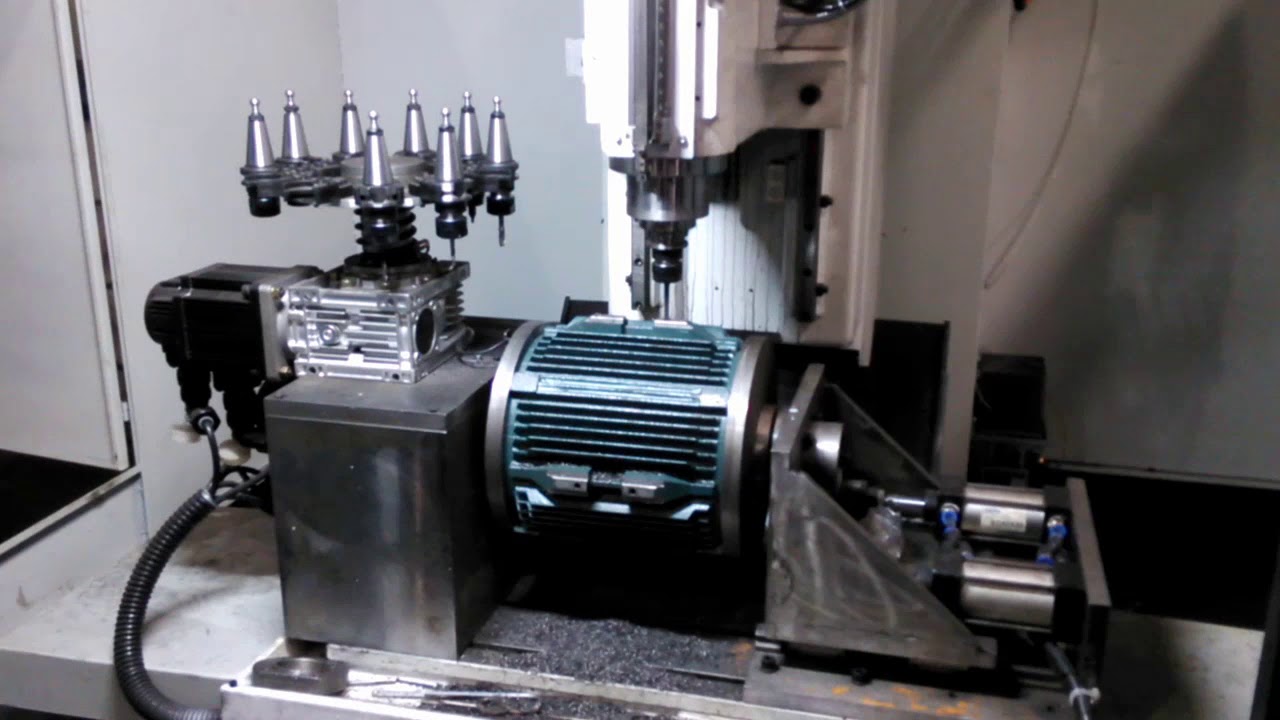 bt30 spindle cnc milling mahcine auto change tools - YouTube