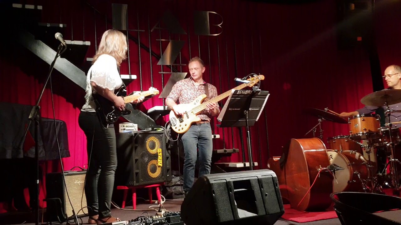 Kathleen Halloran Trio at The Jazzlab - YouTube