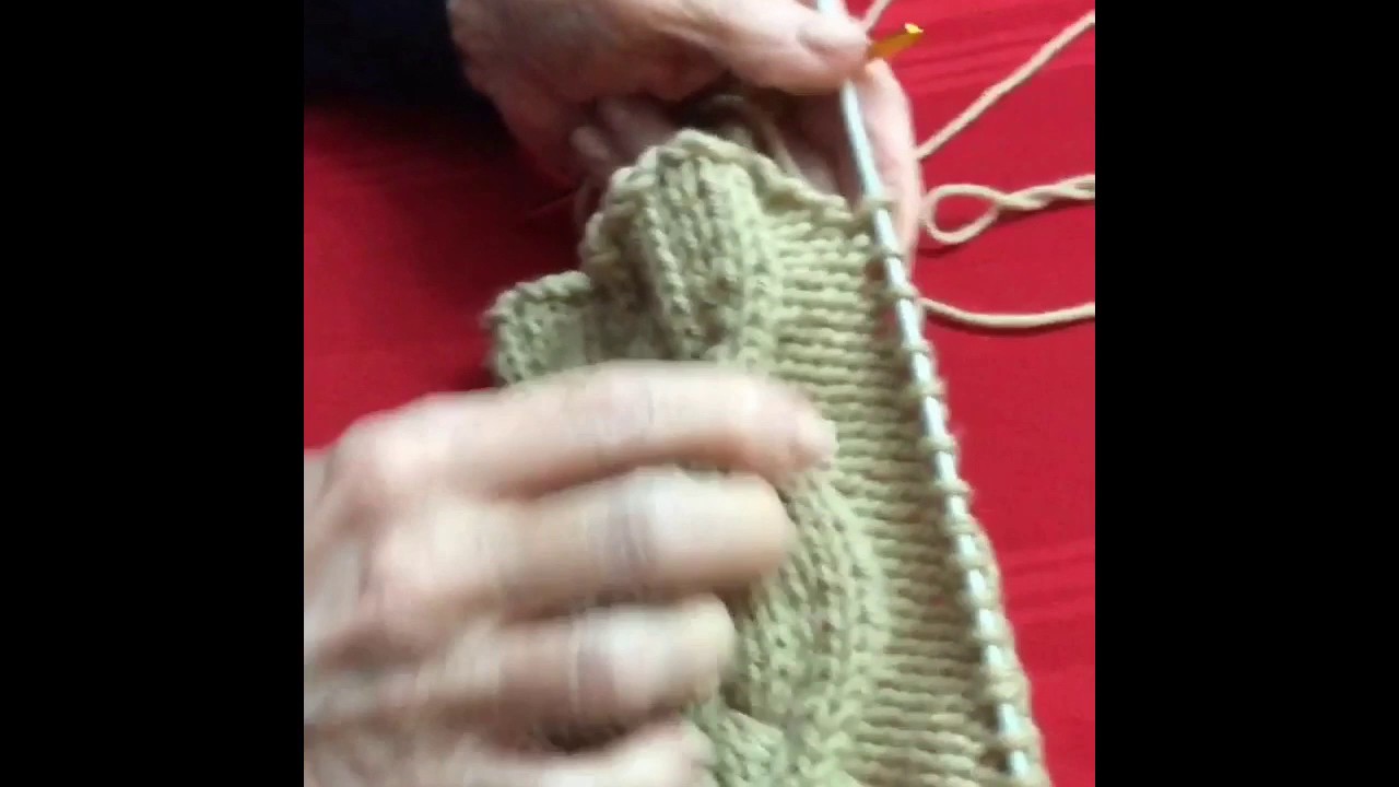 Q&A SeamlessStitch how-to add ribbing to a knitted project - YouTube